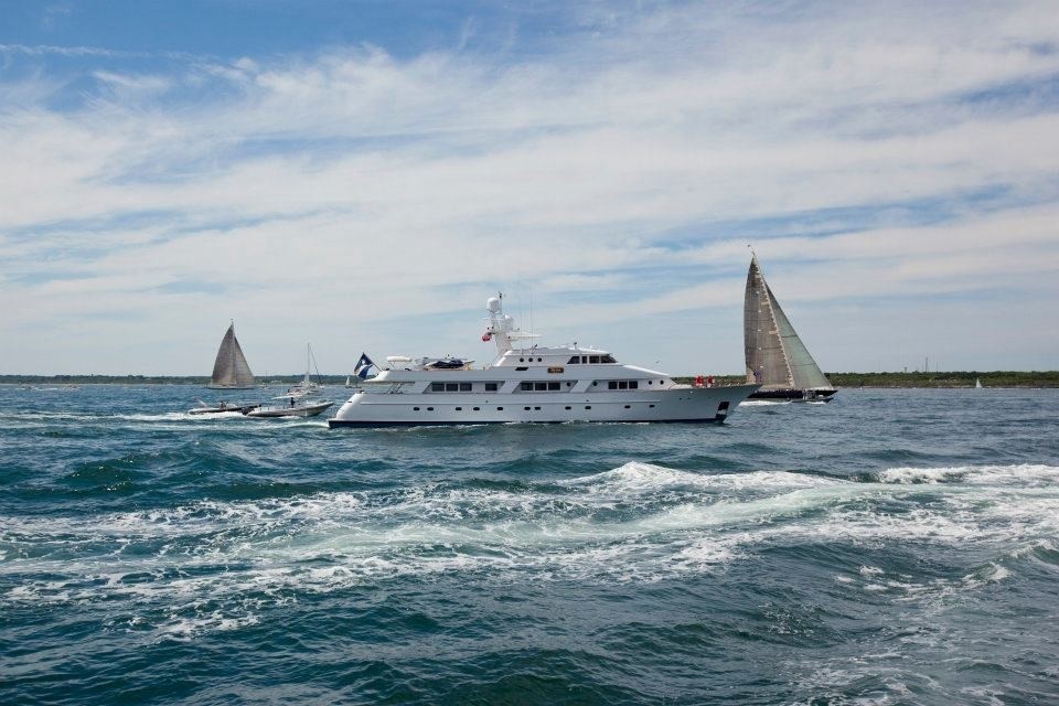 Yacht RENA, NQEA Australia Pty | CHARTERWORLD Luxury Superyacht Charters
